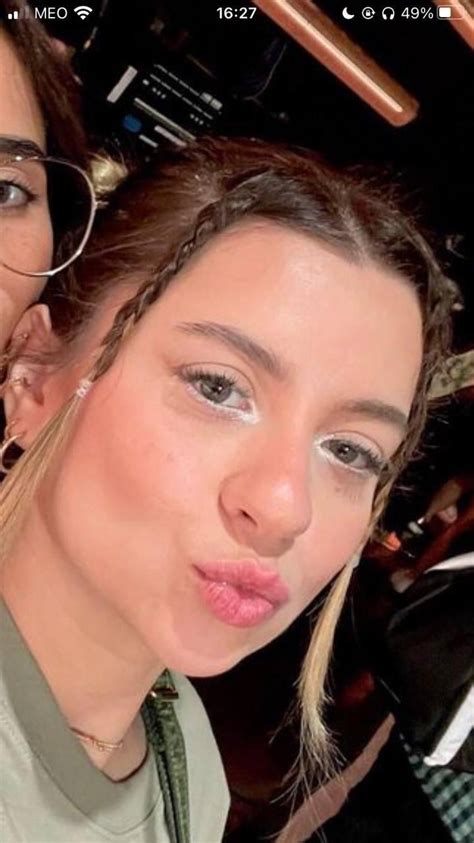 Gostosa R Loud Voltan