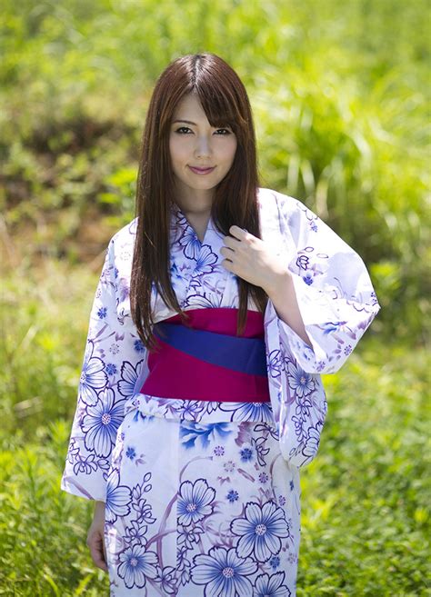 Yui Hatano Pictures Hotness Rating 89610