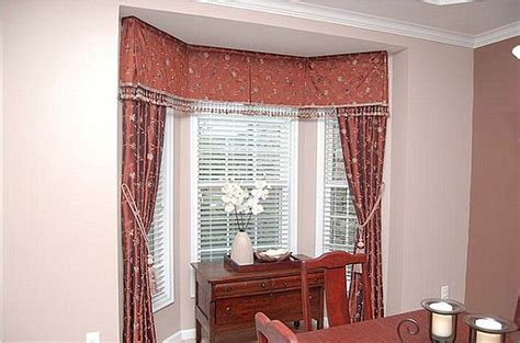 Style And Function The Best Curtains For Small Bay Windows