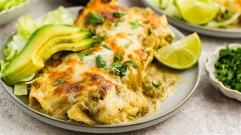 Salsa Verde Chicken Enchiladas Xoxobella