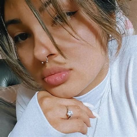 Ely Morales Elizabeth93 • Threads Say More