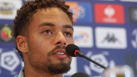 Chi è Davyne Rensch Dellajax Il Terzino Voluto Dalla Roma