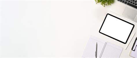 흰색 배경에 디지털 태블릿 노트북 컴퓨터 및 노트북을 모의 책상에 대한 스톡 사진 및 기타 이미지 책상 하이 앵글 0명