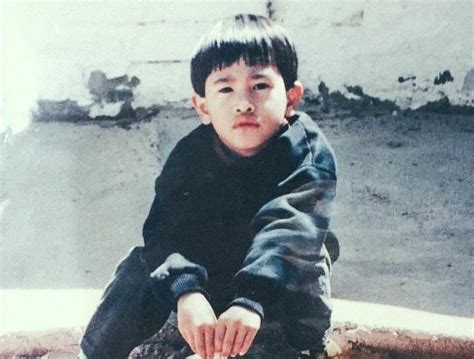 Profil Adrian Khalif Agama Perjalanan Hidup Hingga Penghargaan