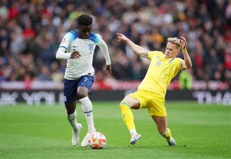 ဆာကာက ပရီးမီးယားလိဂ် လက်ရှိ အကောင်းဆုံးပါ လို့ ချီးကျူးလာတဲ့ ပြိုင်ဘက