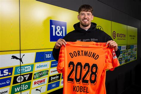 Gregor Kobel Resmi Perpanjang Kontrak Di Dortmund Hingga 2028