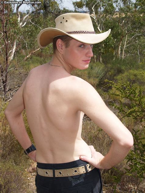 Cute Gay Bryce Exposes His Slender Body And Shows His Ass And Dick