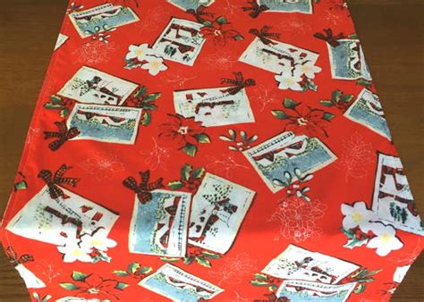 Easy Christmas Table Runner Tutorial