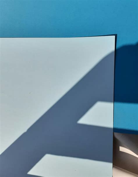 가벼운 검은색 배경 관념적인 광선 구성 그림자 놀이 그림자와 빛 기하학 기하학적 모양 기하학적 패턴 다이나믹한 단순함 대각선 그림자 대비 사진 대조