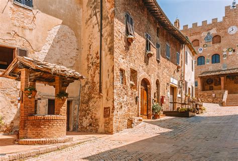 The Best Small Towns In Tuscany For A Dreamy Italian Escape