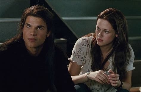 Pin By Mikxy On Twilight Bella X Jacob And The Pack Forever