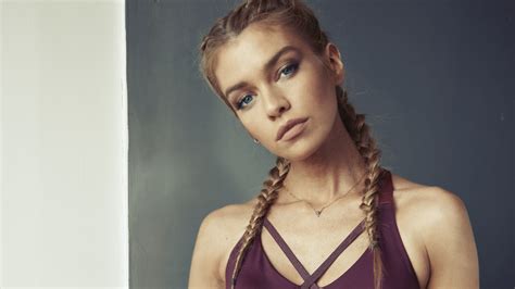 5665x3187 Stella Maxwell Hd Wallpaper Rare Gallery