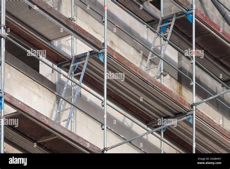 Scaffolding House Facade Shell Construction Residential Building