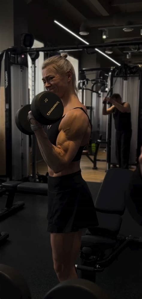 Which Sex Is Stronger By Bigelowmax On Deviantart