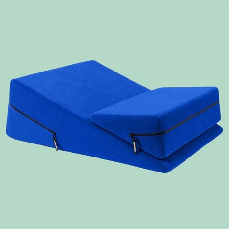 8 Best Wedge Pillows For Better Sleep Huffpost Life