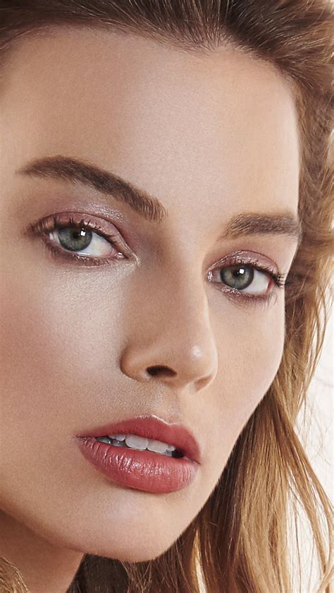 Face Of Margot Robbie Wallpaper Id5672