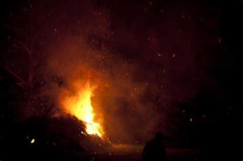 Free Stock Photo Burning Bonfire In A Field Freeimageslive