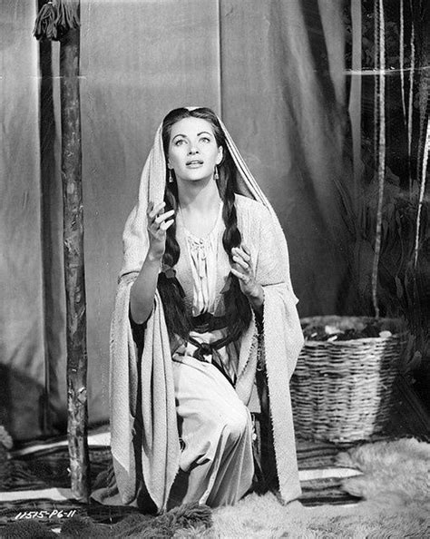 Yvonne De Carlo Old Hollywood Stars Movie Stars