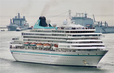 Globetrotting Amera Visits Plymouth