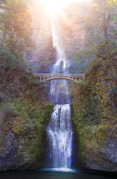 Premium Photo Usa Portland Scenic Multnomah Falls In Oregon Columbia
