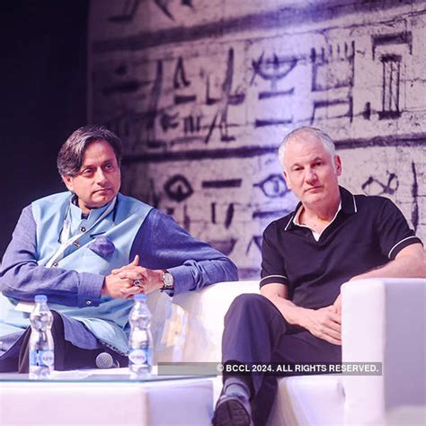 Sandra Navidi And Sujit Saraf During ‘our Gendered Brain Are Men And Women Really Wired