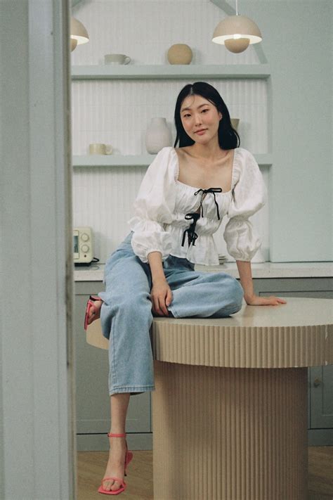 Amanda Top White Caramel Monster