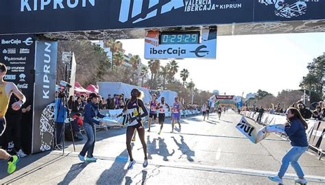 La Keniana Hellen Ekalale Ganó La 10k Valencia