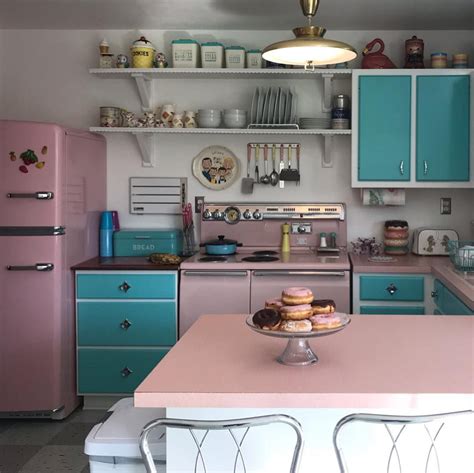 Vintage Retro Kitchen Ideas To Inspire With Stunning Retro Kitchen Ideas Photos