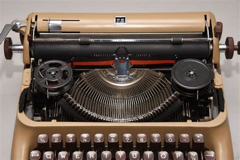 1956 Optima Elite 3 On The Typewriter Database