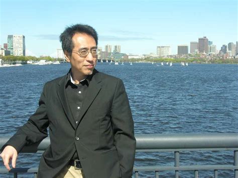 赵汀阳（中央文史研究馆馆员、中国社会科学院学部委员、哲学研究所研究员、中国社会科学院研究生院哲学系教授）百度百科
