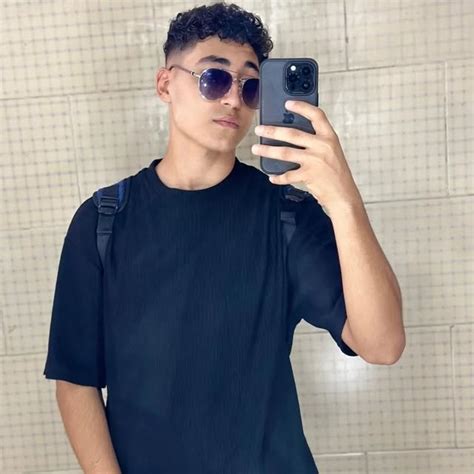 seka yousef sayed youssef official threads say more