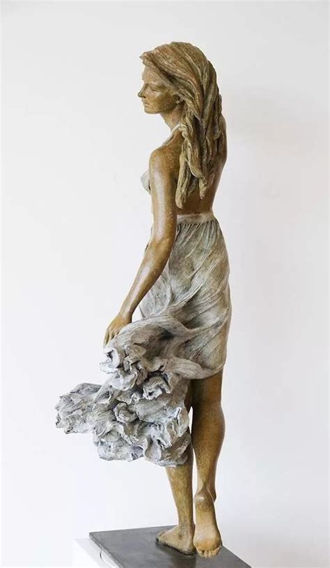 中國女雕塑家：她創造出的女性雕塑作品，神態逼真，一筆一畫，美到極致！ 每日頭條