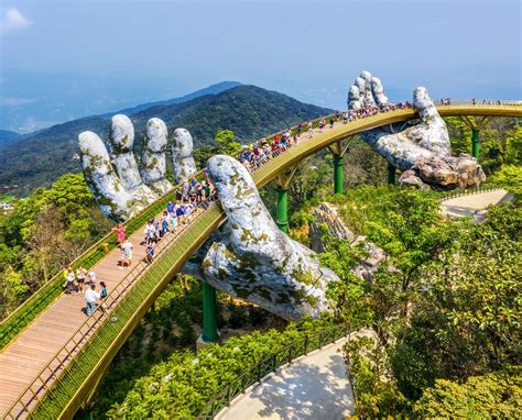 How To See Vietnams Beautiful Golden Bridge เวียดนาม