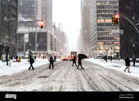 Winter Snowstorm Blizzard In New York City With Heavy Snow Falling