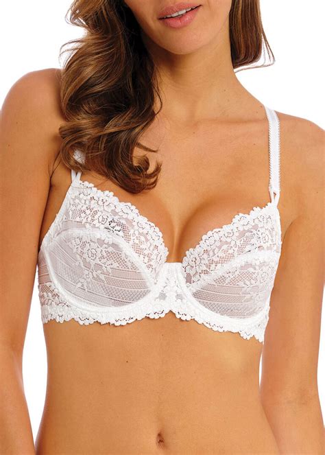 Embrace Lace Delicious White Classic Underwire Bra From Wacoal