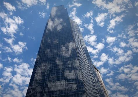 Soh Sets New Course Record At Big Climb Seattle Tower Running Uk