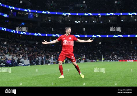 Robert Lewandowski Goal Celebration