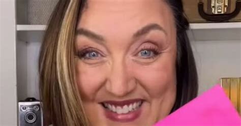 Super Easy Eyeshadow Hack For Hooded And Mature Eyes Upstyle