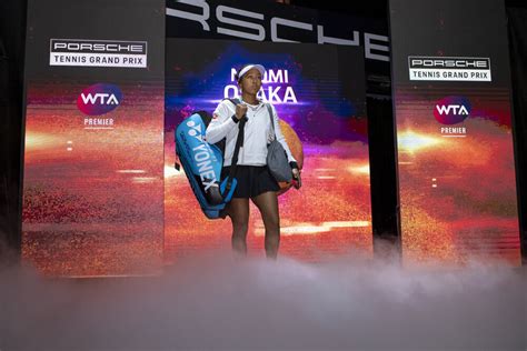 Porsche Tennis Grand Prix Naomi Osaka Feiert Gelungenen Auftakt