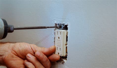 Do Electrical Outlets Wear Out Or Go Bad Diy All Day