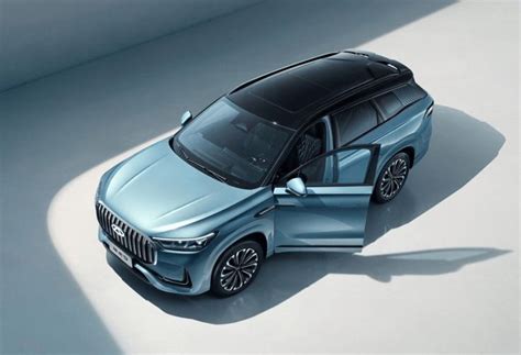 Новый электромобиль Chery E0y конкурент Nio на дорогах Украины