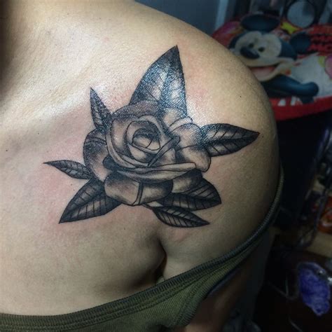 Rose Tattoo Mopee Tattoo Mopee สักลายราคาถูก