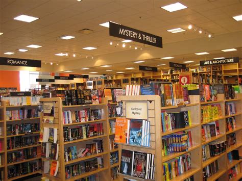 Borders Bookstore Artofit
