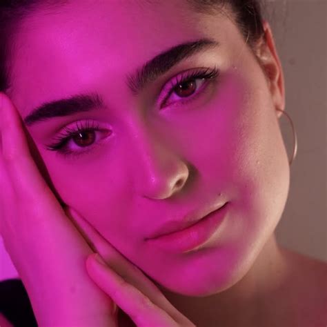 Vicky Valentim Vickyvalentim • Threads Say More