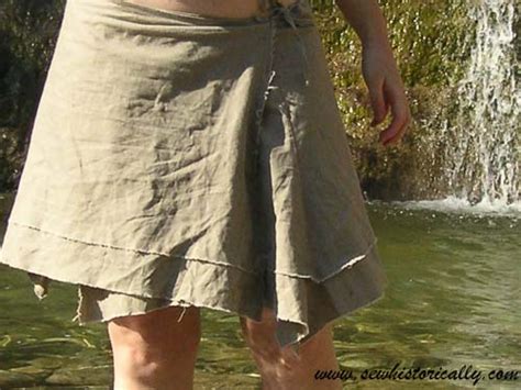 Diy Hiking Wrap Skirt Sew Historically