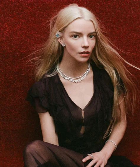 Anya Taylor Joy October Issue Of ‘vogue Magazine Australia Fmv6