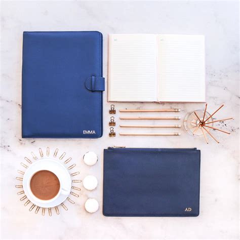 Miss Monogram A Wise Woman Knows Her Limits A Smart