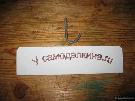 Самодельные настенные крючки-вешалки из проволоки