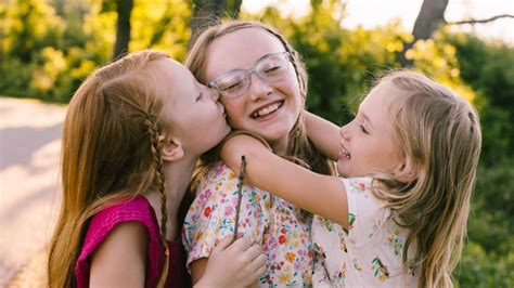 Random Acts Of Kindness Day 2025 How Are You Being Kind Today Bbc