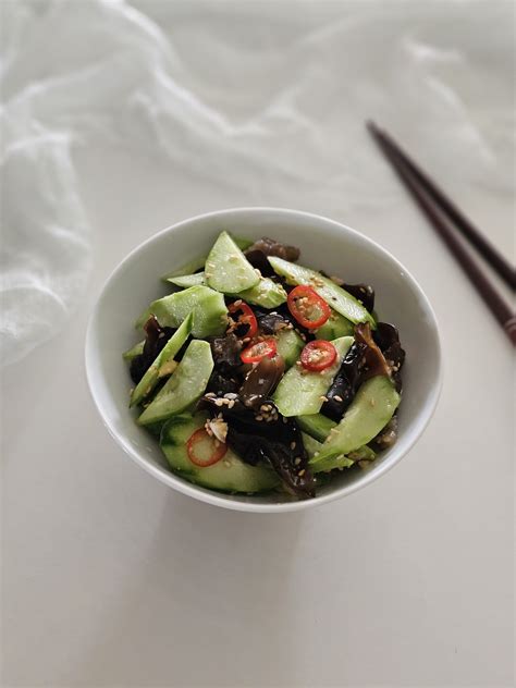 목이버섯 오이무침